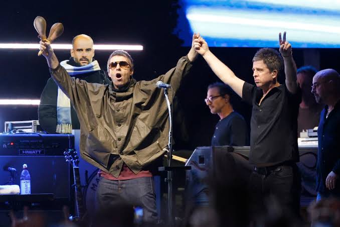 Oasis Band Ignite the World with Their 2026 Golden Tour — The Most ...