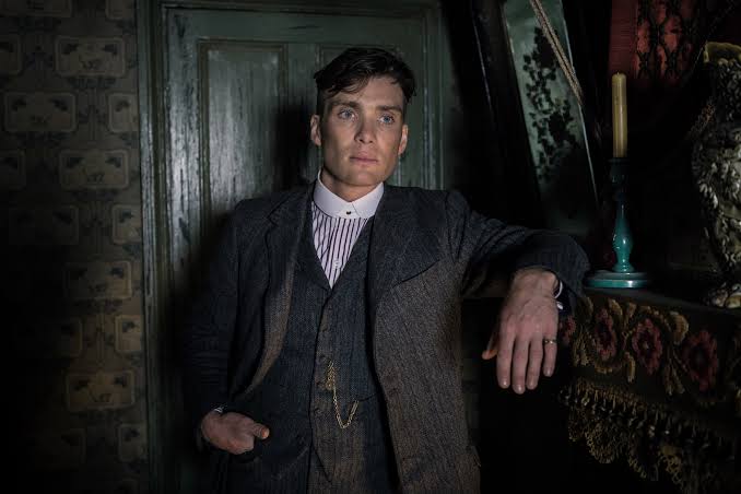 Peaky Blinders is officially coming to Netflix 🔥⚔️ Based on the hit ...